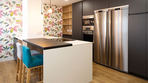 Cocinas grises: ejemplos reales, ideas y recomendaciones